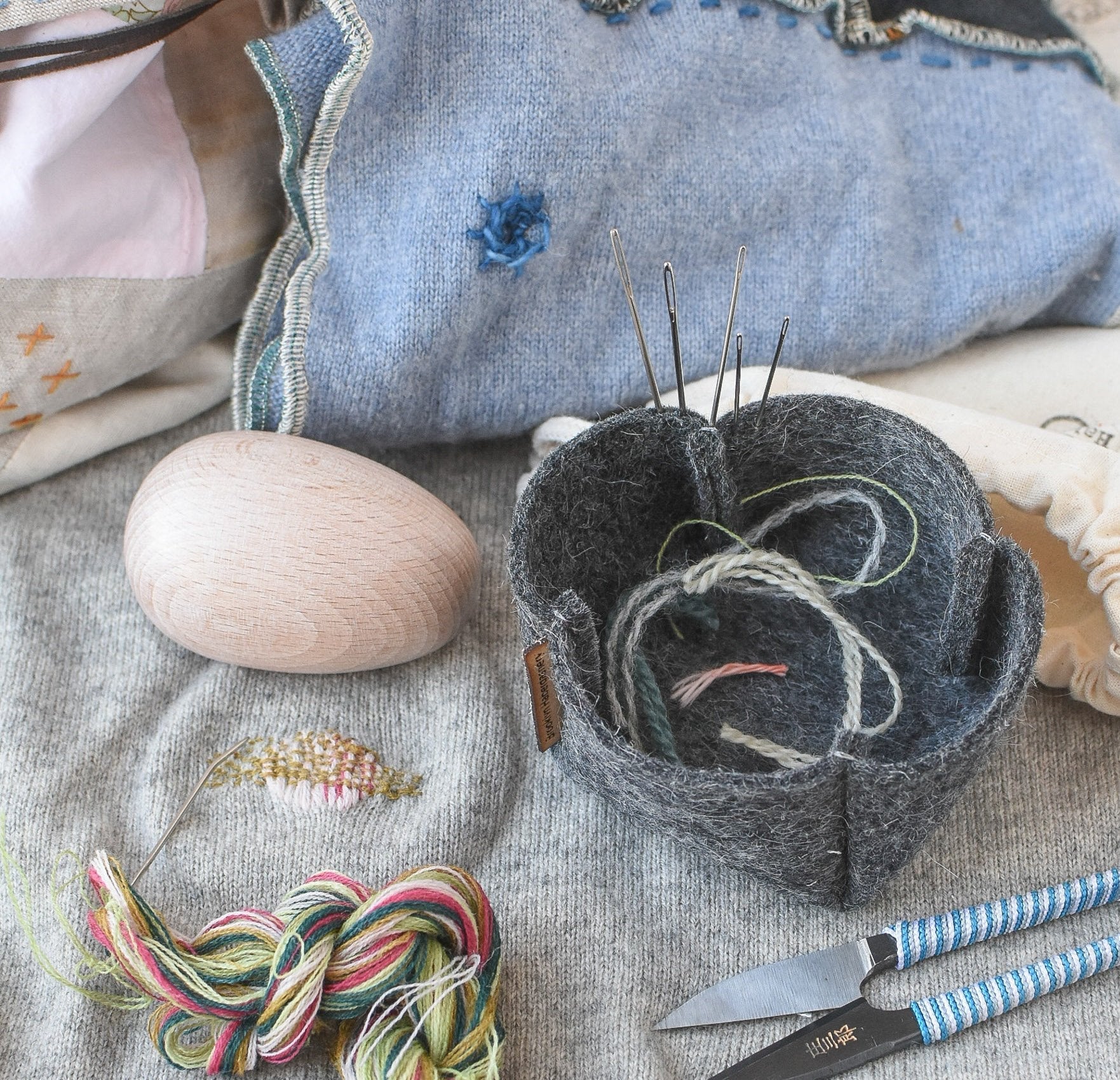 Darning Supply Kit - Charcoal – Brooklyn Haberdashery