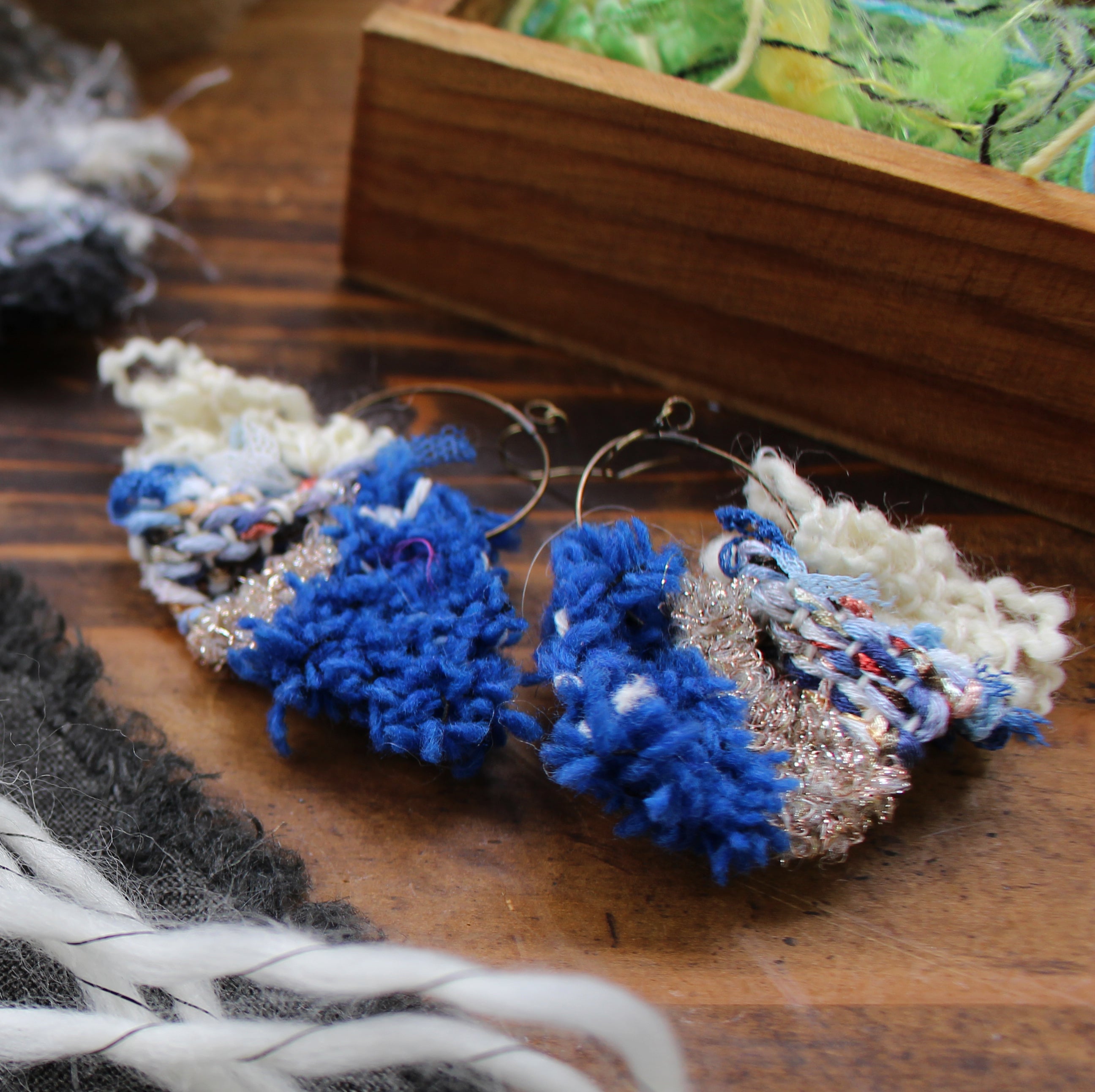 Pokeori Thread Sampler - Blue – Brooklyn Haberdashery