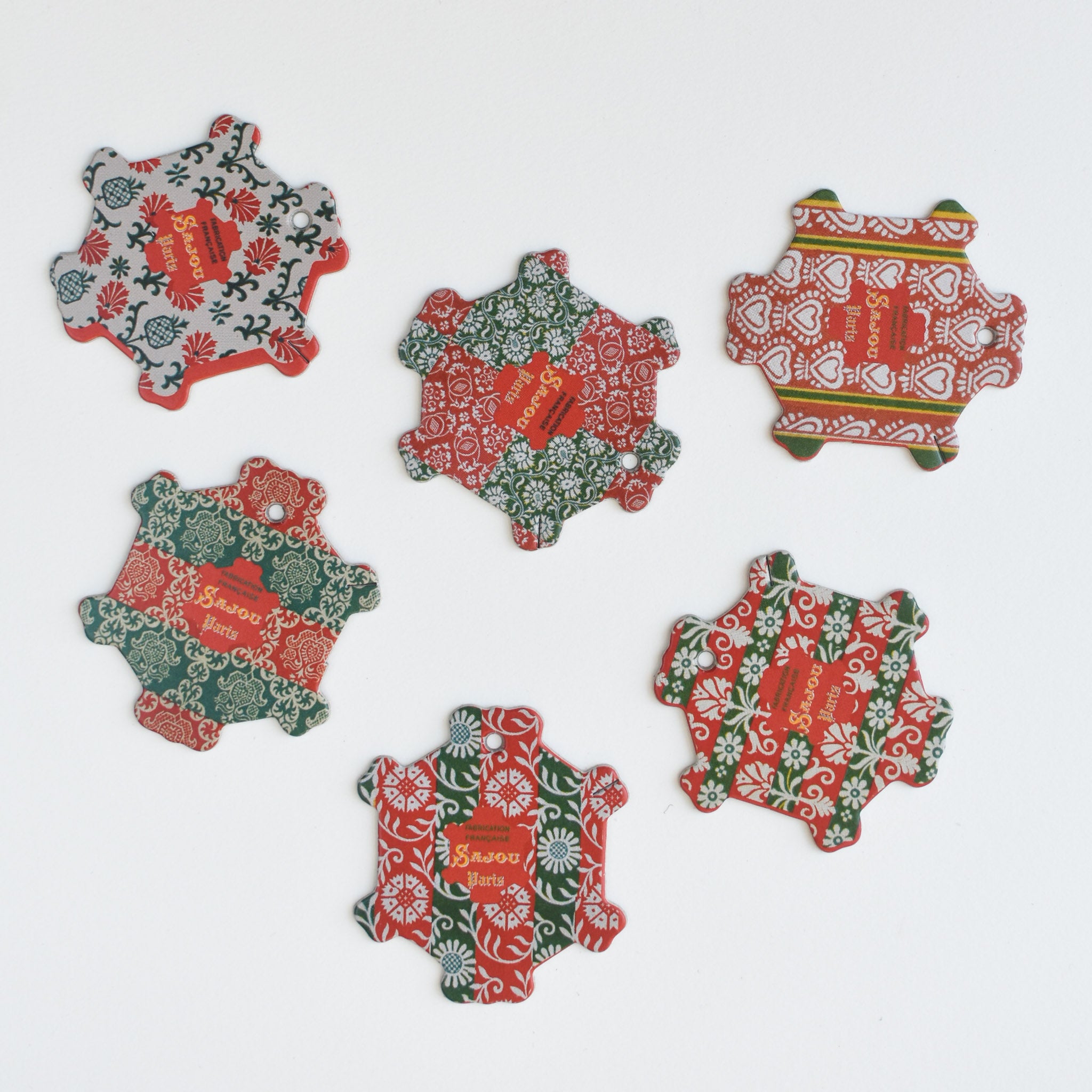 Thread Winders - Christmas Wallpaper – Brooklyn Haberdashery